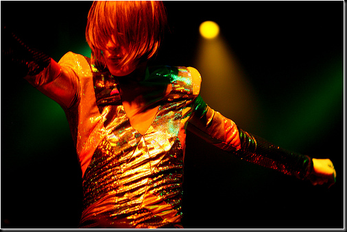 GOSH ABOUT FASHION-IMAGE-DESIGN BLOG!: YELLE